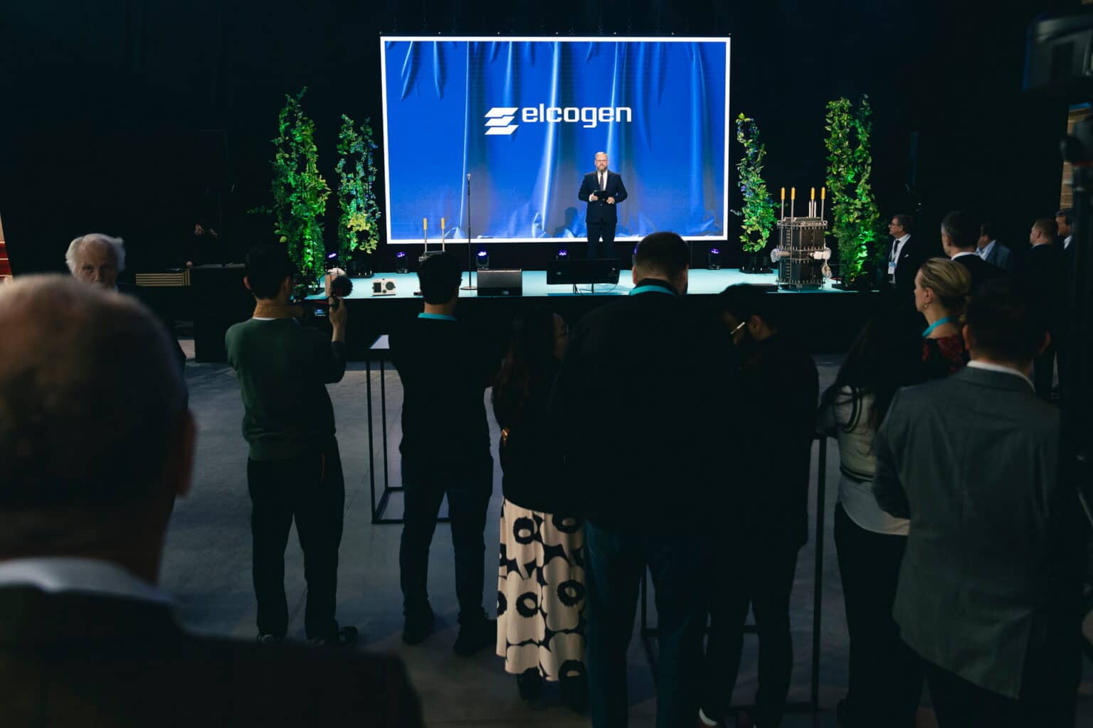 Elcogen launches new high-volume solid oxide fuel cell factory in ...