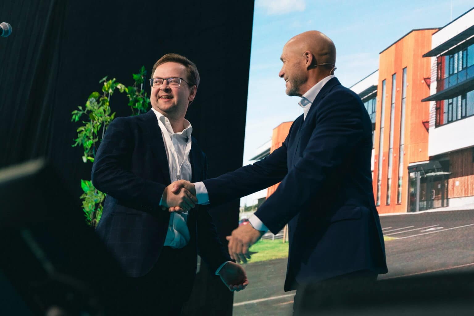 Elcogen launches new high-volume solid oxide fuel cell factory in ...