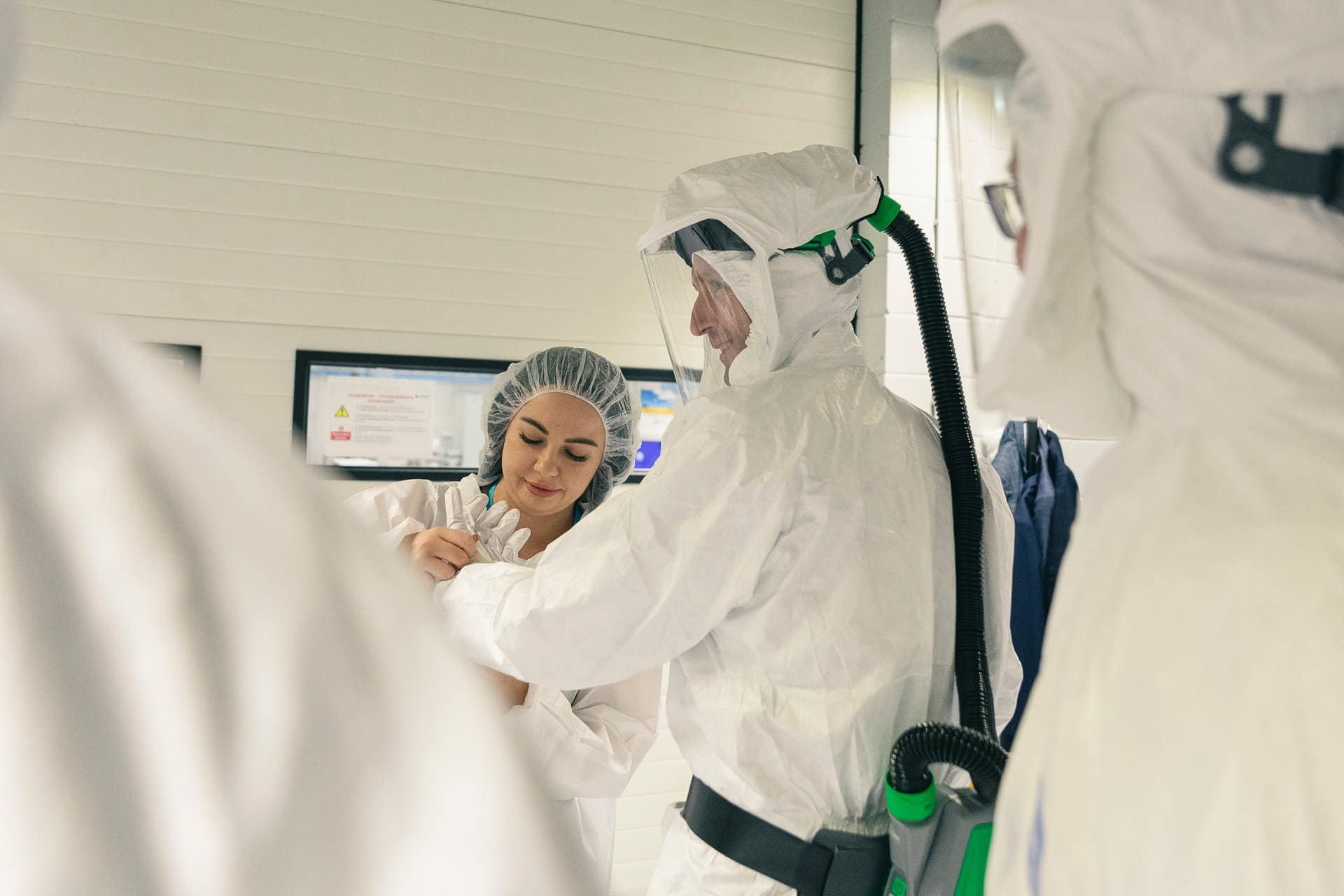 Elcogen launches new high-volume solid oxide fuel cell factory in ...